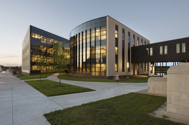 40+ Most Trending Small Office Building Design Ideas - Architectures Ideas