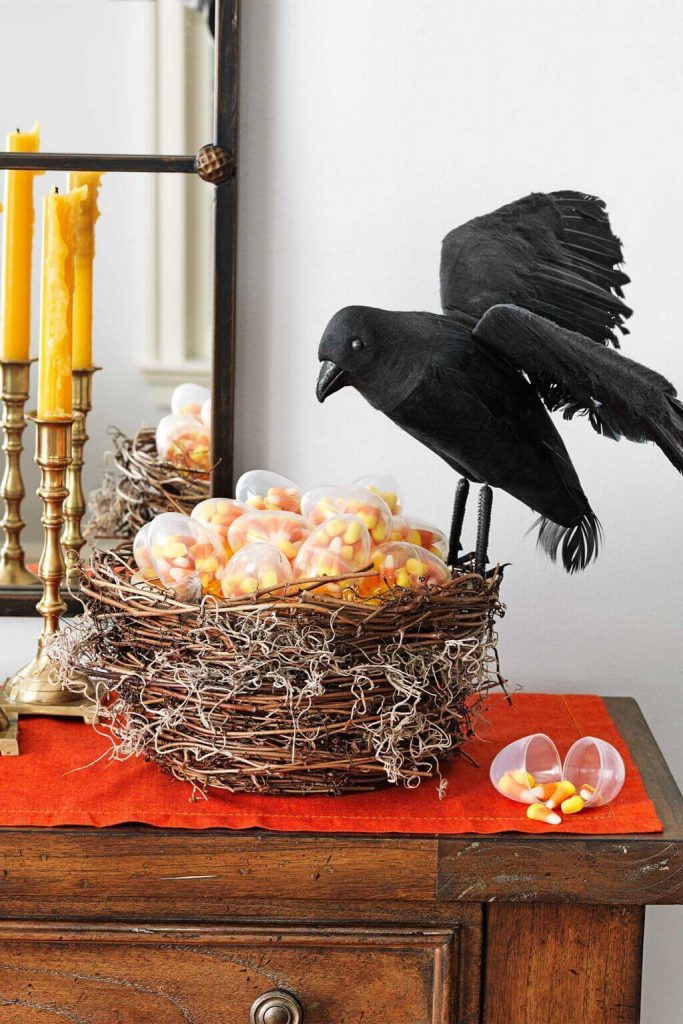 11+ Easy DIY Halloween Decorations That Are Actually Cool