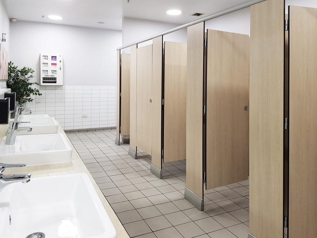 The Different Types, Configurations, and Materials of Toilet Partitions ...