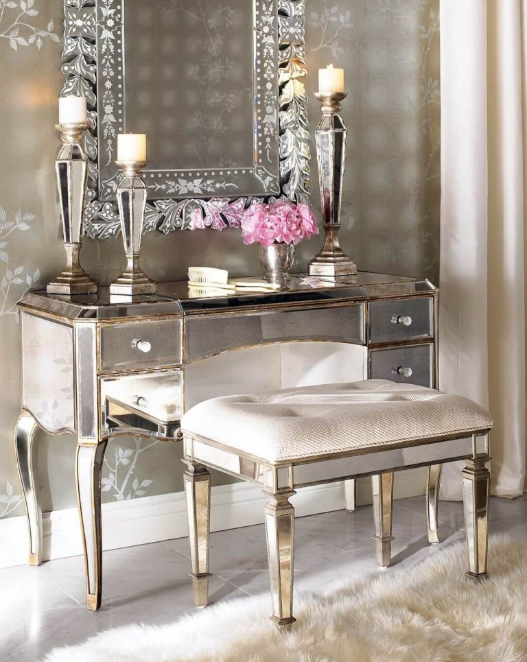 DIY Vanity Tables: 15+ Creative Ideas to Organize Your Beauty ...