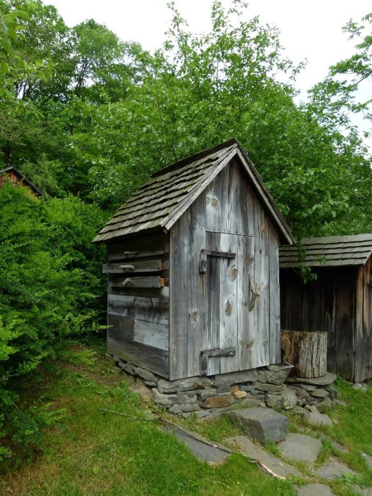 How to Build a Smokehouse in 11 Easy Steps! - Architectures Ideas