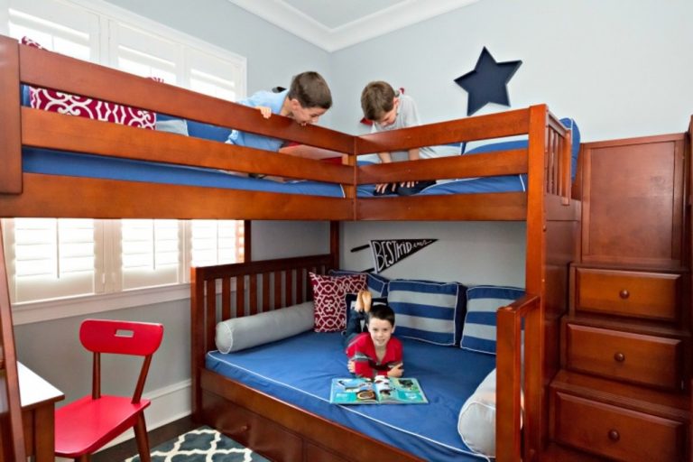 10 Best Triple Bunk Bed to Spruce Up Your Space - Architectures Ideas