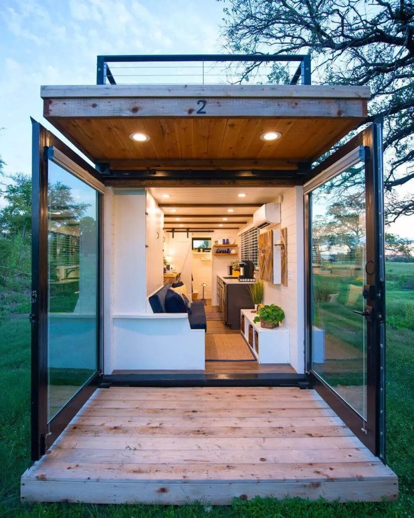 Tiny House Interior: 15 Creative Ideas for a Tiny Space - Architectures ...