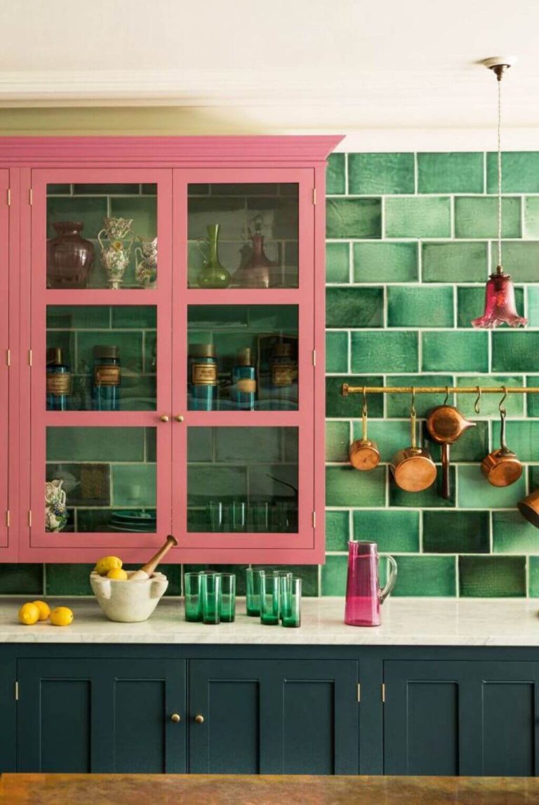 Two Tone Kitchen Cabinets: 21+ Stunning Ideas For Small Spaces