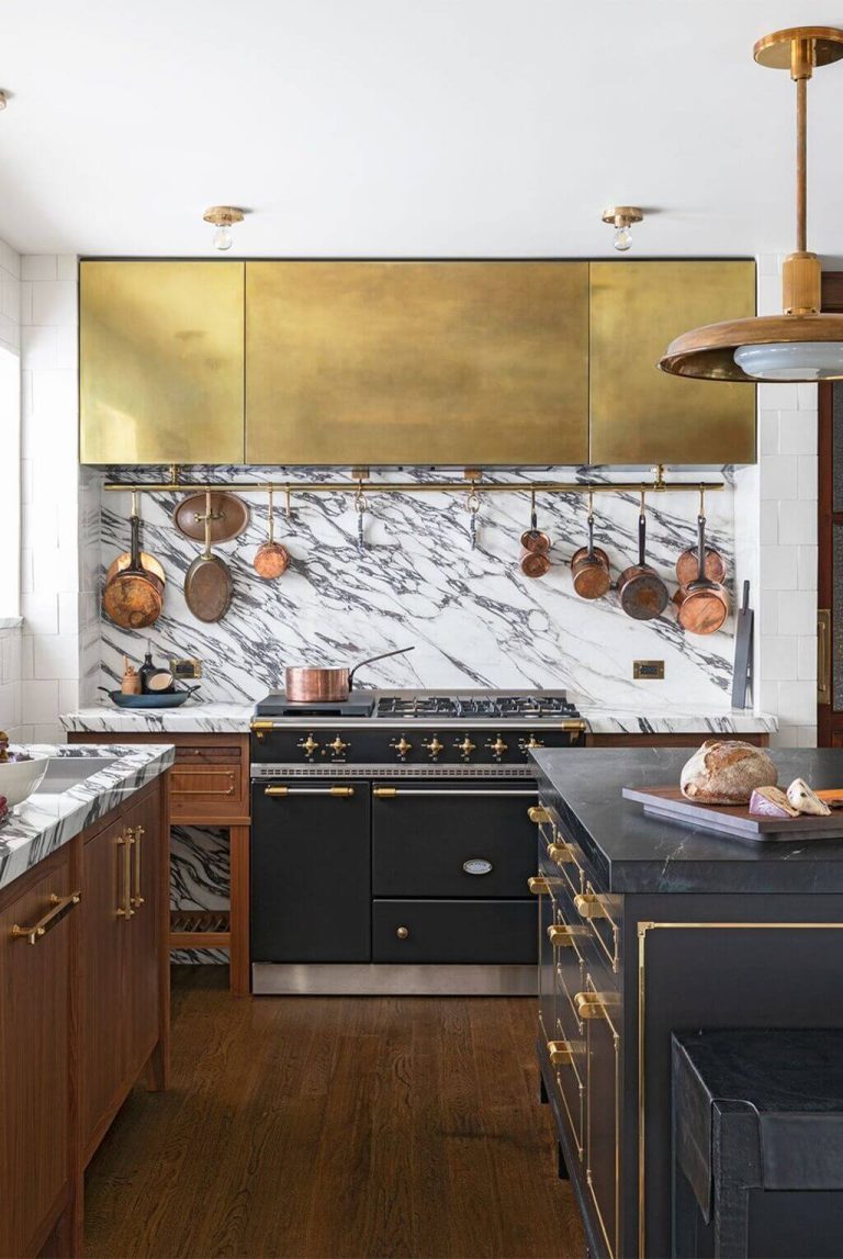 Two Tone Kitchen Cabinets: 21+ Stunning Ideas For Small Spaces