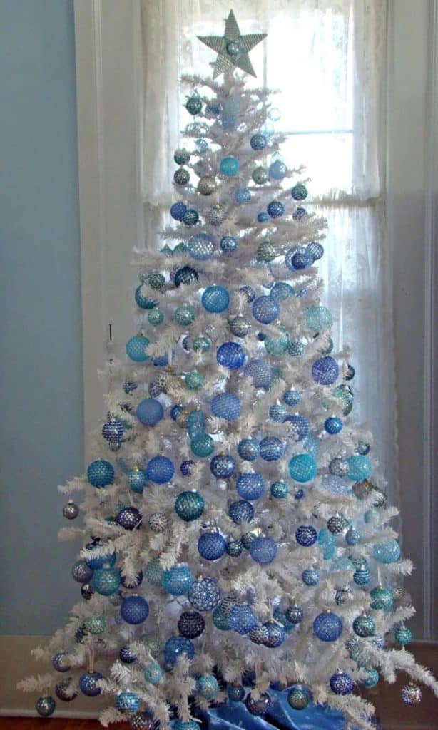 30+ Best White Christmas Tree Ideas for a Stunning Display 2024 ...