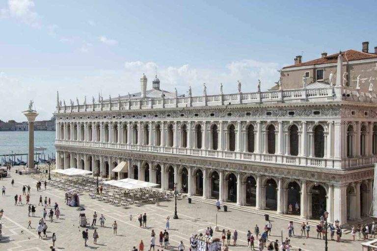Renaissance Architecture: History, Characteristics, Features