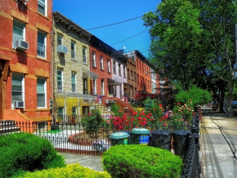 What Is a Rowhouse and Types of Row Houses? - Architectures Ideas
