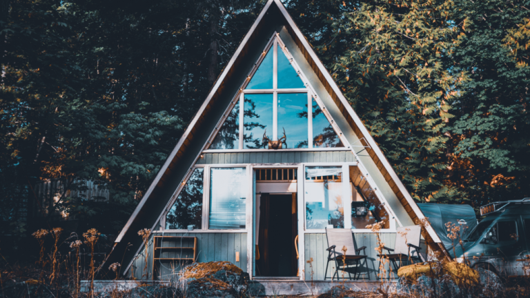 15 A-Frame Houses: Pros & Cons, Interior Ideas, Building Tips ...