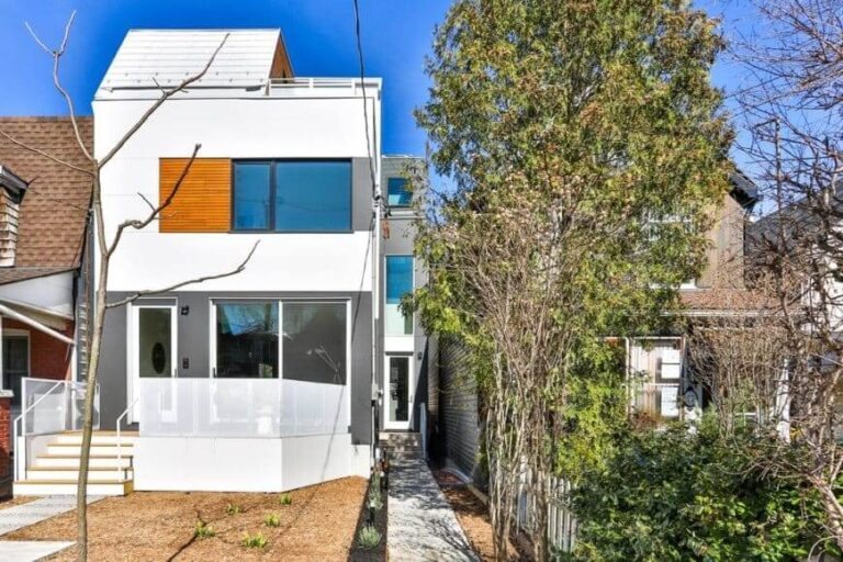 20 Best Suburban House Ideas with Different Styles - Architectures Ideas