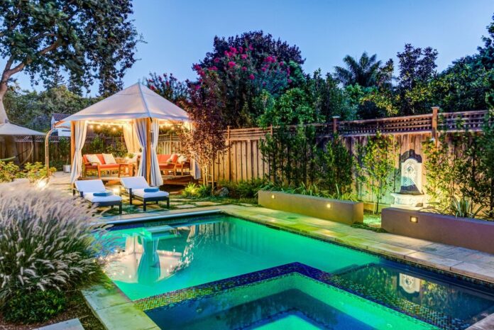 14 Creative Pool Shade Ideas to Enhance Your Outdoor Oasis ...