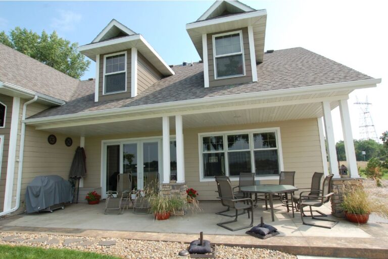 40 Best Vinyl Siding Colors Ideas for a Fresh Exterior Look ...